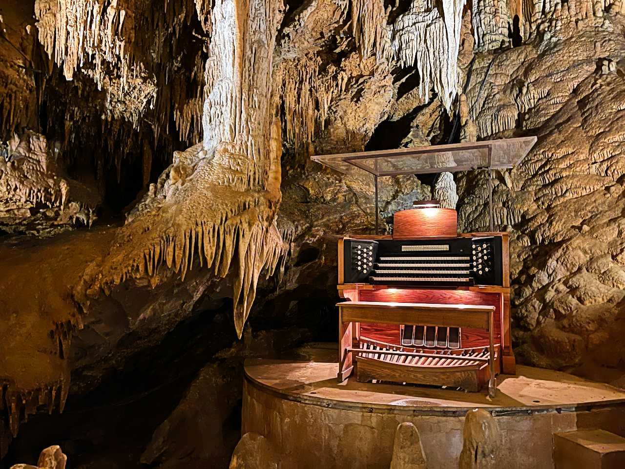 Inside Luray Caverns Is The Worldтащs Biggest Stalacpipe Organ тлж Middle